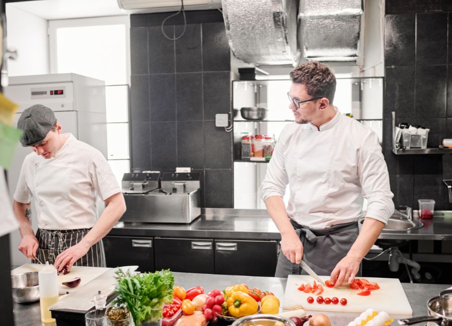 Restaurant Staff Training to Improve Efficiency | SGC™ Foodservice