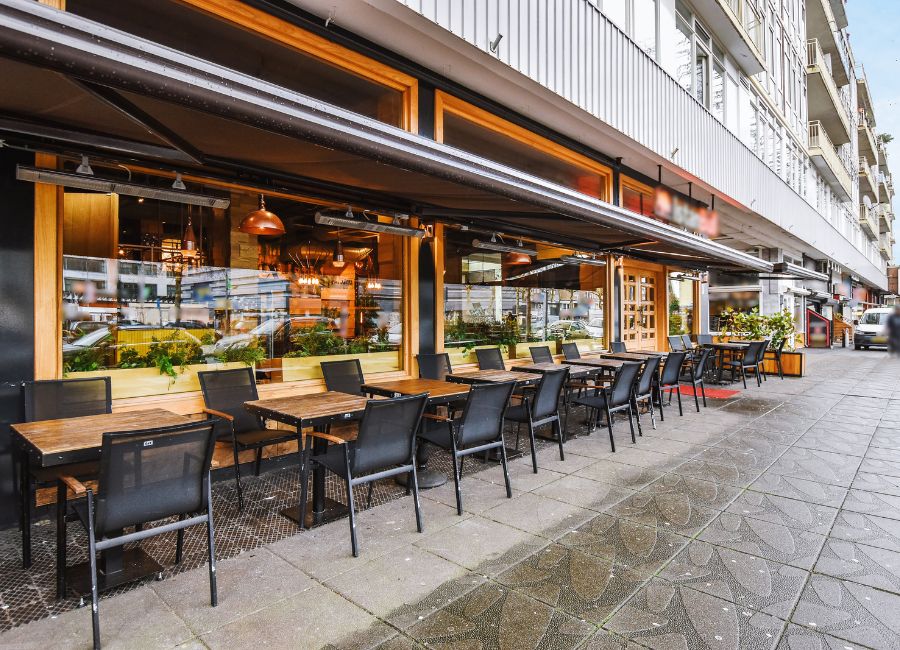 How to Drive More Foot Traffic to Your Restaurant | SGC™ Foodservice